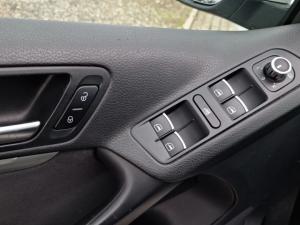 Balts Volkswagen Tiguan 2012 Rīga, ar dzinēja tilpumu 2.00 L un nobraukumu 255 tūkst. km par 8500 €, foto 43 vietnē AUTOMOTO.COM.LV