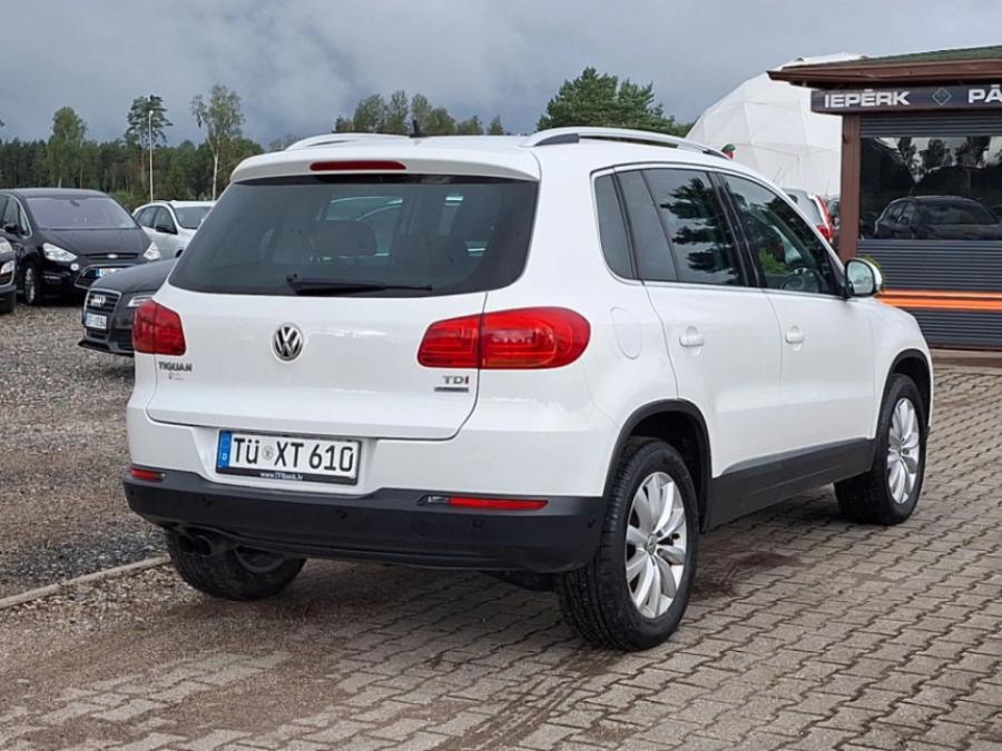 Balts Volkswagen Tiguan 2012 Rīga, ar dzinēja tilpumu 2.00 L un nobraukumu 255 tūkst. km par 8500 €, foto 67 vietnē AUTOMOTO.COM.LV