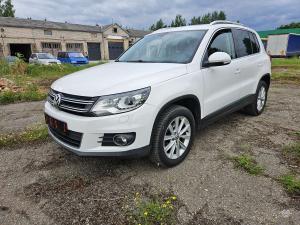 White Volkswagen Tiguan 2012 in Pasvalys, with an engine capacity of 2.00 L and mileage of 255 thousand km for 8500 €, photo  on AUTOMOTO.COM.LV