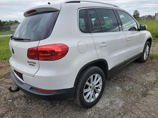 Balts Volkswagen Tiguan 2012 Pasvalys, ar dzinēja tilpumu 2.00 L un nobraukumu 255 tūkst. km par 8500 €, foto 5 vietnē AUTOMOTO.COM.LV