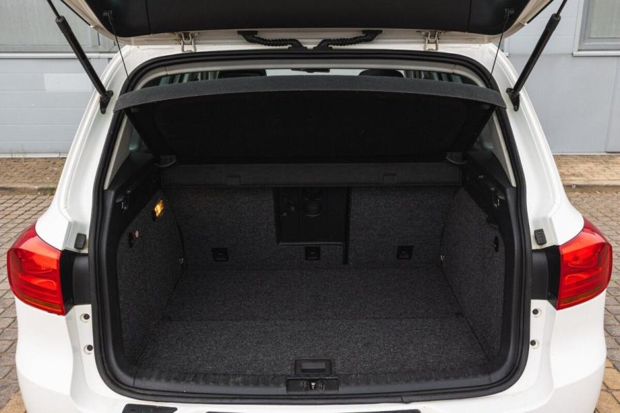Balts Volkswagen Tiguan 2012 Ventspils, ar dzinēja tilpumu 2.00 L un nobraukumu 260 tūkst. km par 7900 €, foto 12 vietnē AUTOMOTO.COM.LV