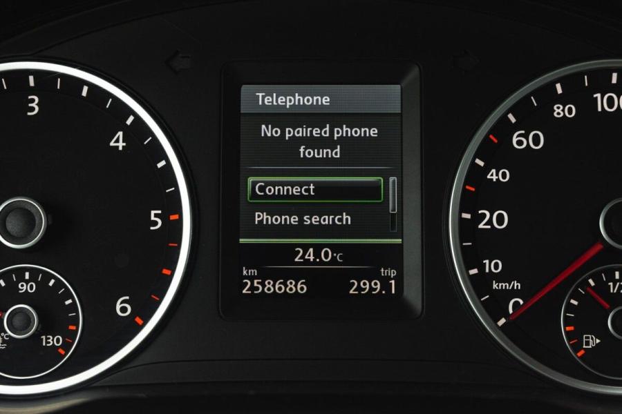 Balts Volkswagen Tiguan 2012 Ventspils, ar dzinēja tilpumu 2.00 L un nobraukumu 260 tūkst. km par 7900 €, foto 22 vietnē AUTOMOTO.COM.LV