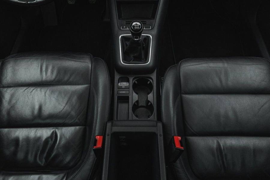 Balts Volkswagen Tiguan 2012 Ventspils, ar dzinēja tilpumu 2.00 L un nobraukumu 260 tūkst. km par 7900 €, foto 25 vietnē AUTOMOTO.COM.LV