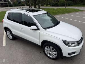 White Volkswagen Tiguan 2012 in Kaunas, with an engine capacity of 1.97 L and mileage of 263 thousand km for 8444 €, photo 6 on AUTOMOTO.COM.LV