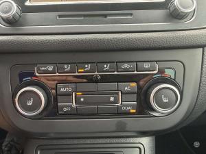 White Volkswagen Tiguan 2012 in Kaunas, with an engine capacity of 1.97 L and mileage of 263 thousand km for 8444 €, photo 18 on AUTOMOTO.COM.LV