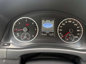 White Volkswagen Tiguan 2012 in Kaunas, with an engine capacity of 1.97 L and mileage of 263 thousand km for 8444 €, photo 19 on AUTOMOTO.COM.LV