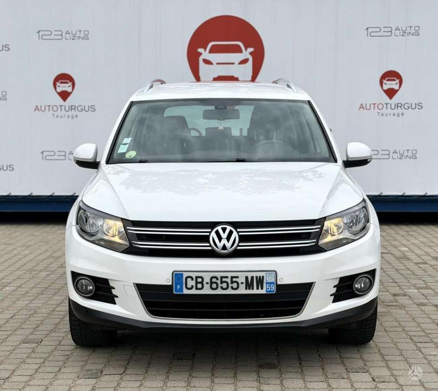 White Volkswagen Tiguan 2012 in Taurage, with an engine capacity of 1.97 L and mileage of 255 thousand km for 7300 €, photo 6 on AUTOMOTO.COM.LV