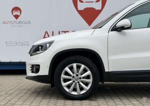 White Volkswagen Tiguan 2012 in Taurage, with an engine capacity of 1.97 L and mileage of 255 thousand km for 7300 €, photo 18 on AUTOMOTO.COM.LV