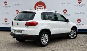 White Volkswagen Tiguan 2012 in Taurage, with an engine capacity of 1.97 L and mileage of 255 thousand km for 7300 €, photo 19 on AUTOMOTO.COM.LV