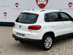 White Volkswagen Tiguan 2012 in Taurage, with an engine capacity of 1.97 L and mileage of 255 thousand km for 7300 €, photo 20 on AUTOMOTO.COM.LV