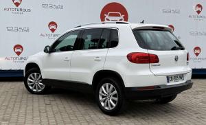 White Volkswagen Tiguan 2012 in Taurage, with an engine capacity of 1.97 L and mileage of 255 thousand km for 7300 €, photo 21 on AUTOMOTO.COM.LV