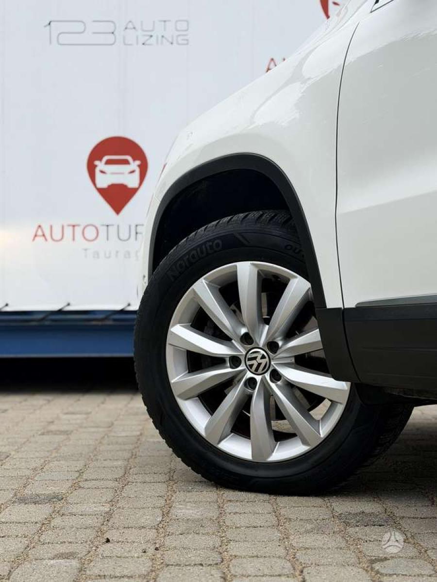 White Volkswagen Tiguan 2012 in Taurage, with an engine capacity of 1.97 L and mileage of 255 thousand km for 7300 €, photo 27 on AUTOMOTO.COM.LV