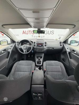 White Volkswagen Tiguan 2012 in Taurage, with an engine capacity of 1.97 L and mileage of 255 thousand km for 7300 €, photo 31 on AUTOMOTO.COM.LV