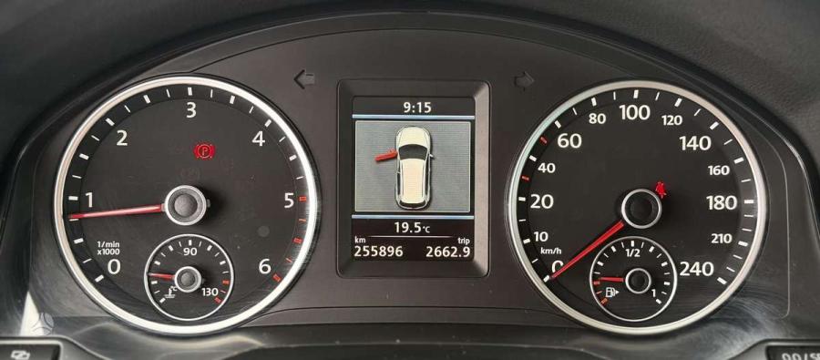 White Volkswagen Tiguan 2012 in Taurage, with an engine capacity of 1.97 L and mileage of 255 thousand km for 7300 €, photo 46 on AUTOMOTO.COM.LV