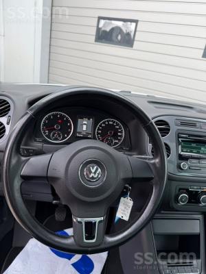 White Volkswagen Tiguan 2012 in Jelgava, with an engine capacity of 1.40 L and mileage of 169 thousand km for 10990 €, photo 13 on AUTOMOTO.COM.LV