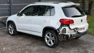 White Volkswagen Tiguan 2012 in Jonava, with an engine capacity of 1.97 L and mileage of 226 thousand km for 7900 €, photo 8 on AUTOMOTO.COM.LV