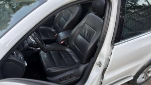 White Volkswagen Tiguan 2012 in Jonava, with an engine capacity of 1.97 L and mileage of 226 thousand km for 7700 €, photo 17 on AUTOMOTO.COM.LV