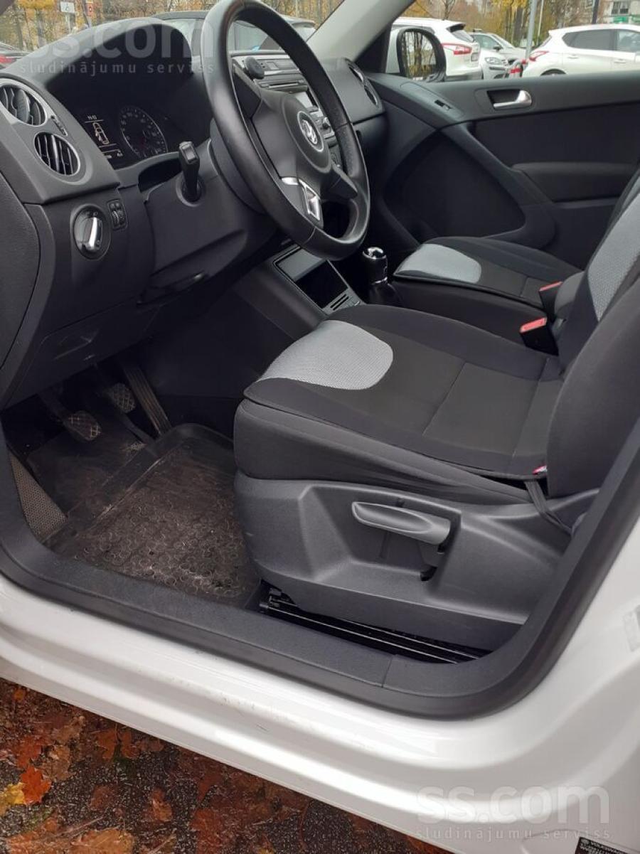 Balts Volkswagen Tiguan 2012 Jūrmala, ar dzinēja tilpumu 1.40 L un nobraukumu 71 tūkst. km par 13850 €, foto 9 vietnē AUTOMOTO.COM.LV