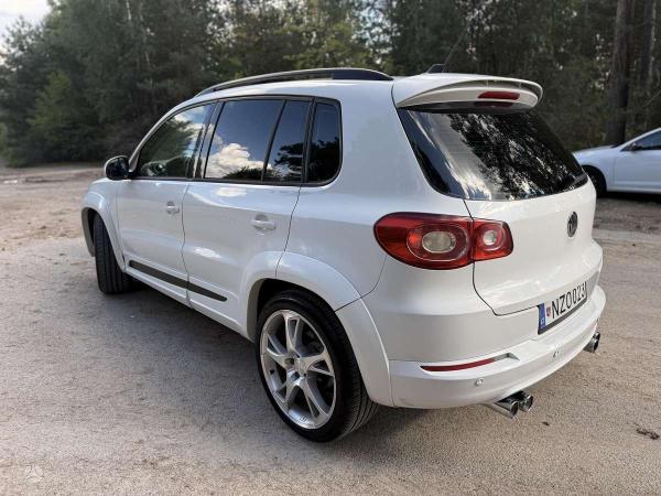 Фольксваген Тигуан 2012 в Каунас на AUTOMOTO.COM.LV Белый Фольксваген Тигуан 2012 в Каунас, объемом двигателя 1.97 л и пробегом 336 тыс. км за 7150 €, фото 9 на AUTOMOTO.COM.LV