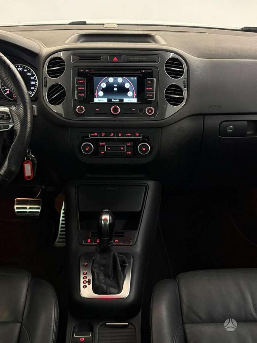 Balts Volkswagen Tiguan 2012 Marijampole, ar dzinēja tilpumu 1.97 L un nobraukumu 355 tūkst. km par 10450 €, foto 16 vietnē AUTOMOTO.COM.LV