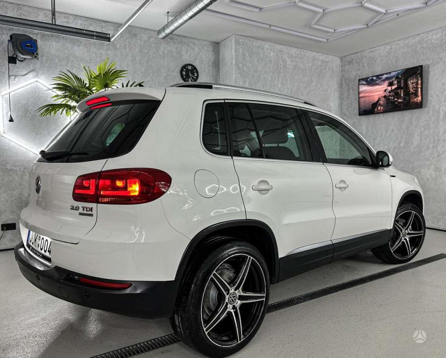 Balts Volkswagen Tiguan 2012 Kauņa, ar dzinēja tilpumu 2.00 L un nobraukumu 266 tūkst. km par 8850 €, foto 4 vietnē AUTOMOTO.COM.LV