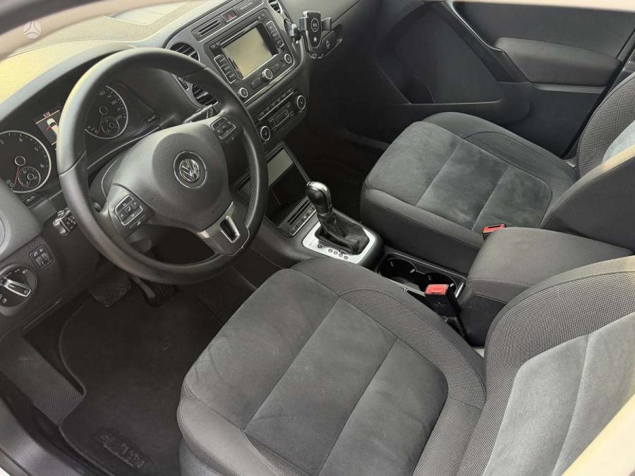 Balts Volkswagen Tiguan 2012 Utena, ar dzinēja tilpumu 1.97 L un nobraukumu 262 tūkst. km par 9990 €, foto 22 vietnē AUTOMOTO.COM.LV