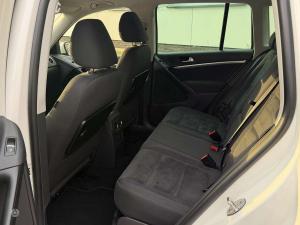 Balts Volkswagen Tiguan 2012 Utena, ar dzinēja tilpumu 1.97 L un nobraukumu 262 tūkst. km par 9990 €, foto 23 vietnē AUTOMOTO.COM.LV
