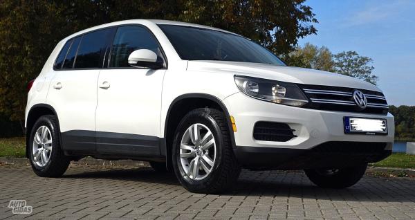 White Volkswagen Tiguan 2012 in Trakai, with an engine capacity of 2.00 L and mileage of 209 thousand km for 5500 €, photo 6 on AUTOMOTO.COM.LV