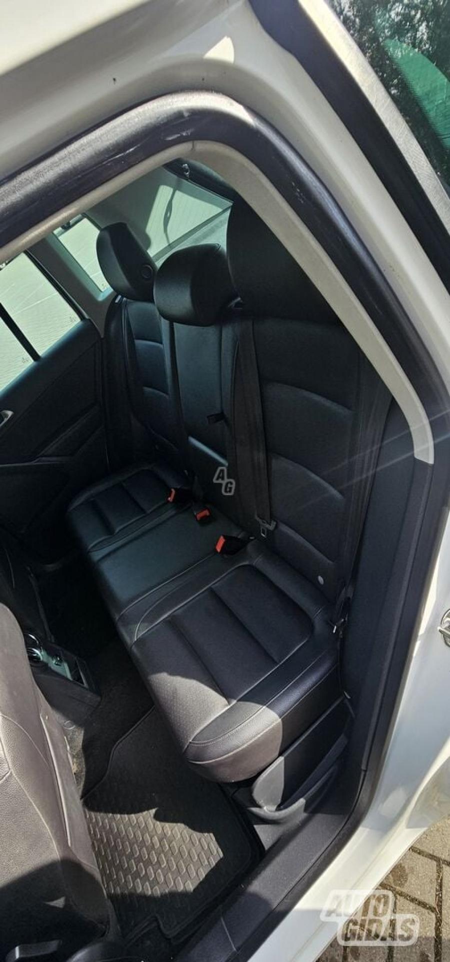 Balts Volkswagen Tiguan 2012 Trakai, ar dzinēja tilpumu 2.00 L un nobraukumu 209 tūkst. km par 5500 €, foto 21 vietnē AUTOMOTO.COM.LV