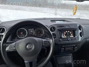 White Volkswagen Tiguan 2013 in Liepaja, with an engine capacity of 2.00 L and mileage of 341 thousand km for 7700 €, photo 1 on AUTOMOTO.COM.LV
