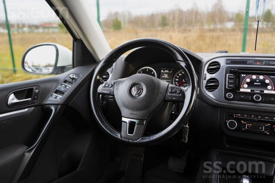 Balts Volkswagen Tiguan 2013 Rīga, ar dzinēja tilpumu 2.00 L un nobraukumu 425 tūkst. km par 8490 €, foto 12 vietnē AUTOMOTO.COM.LV
