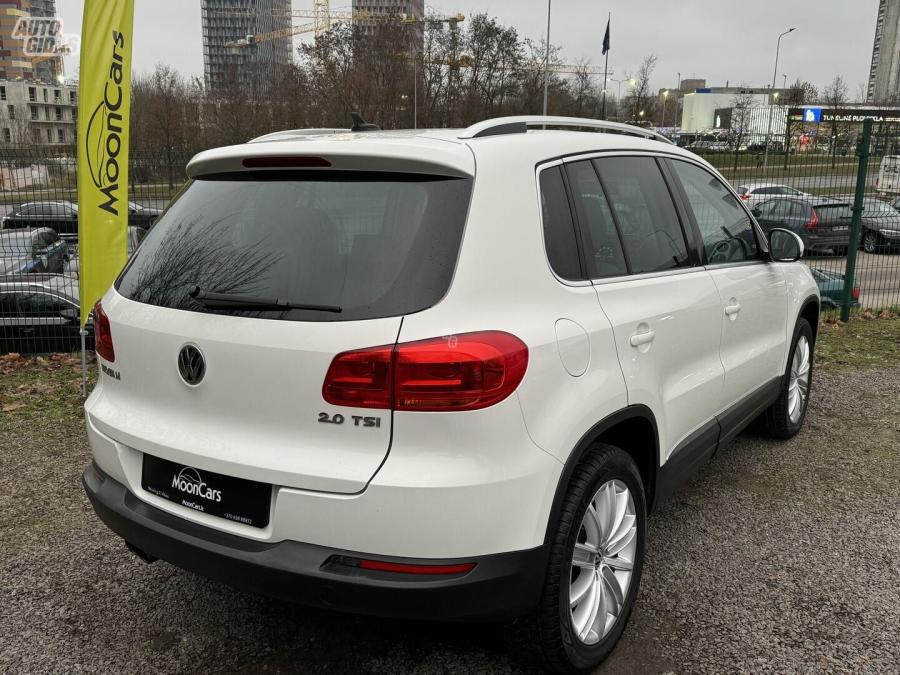 Balts Volkswagen Tiguan 2013 Viļņa, ar dzinēja tilpumu 2.00 L un nobraukumu 162 tūkst. km par 7500 €, foto 5 vietnē AUTOMOTO.COM.LV