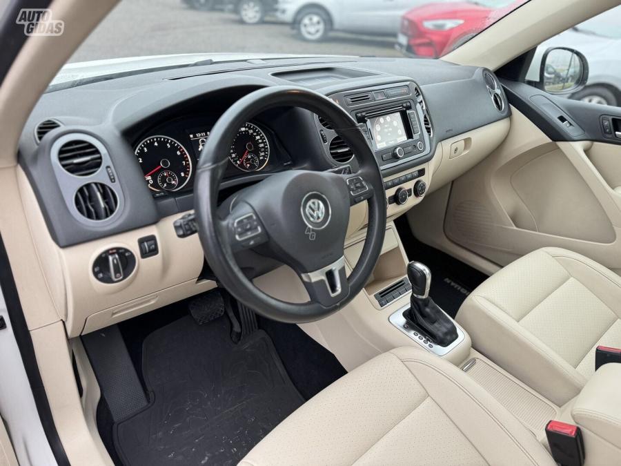 Balts Volkswagen Tiguan 2013 Viļņa, ar dzinēja tilpumu 2.00 L un nobraukumu 162 tūkst. km par 7500 €, foto 17 vietnē AUTOMOTO.COM.LV