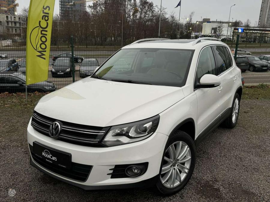 Balts Volkswagen Tiguan 2013 Viļņa, ar dzinēja tilpumu 1.98 L un nobraukumu 162 tūkst. km par 7500 €, foto 1 vietnē AUTOMOTO.COM.LV