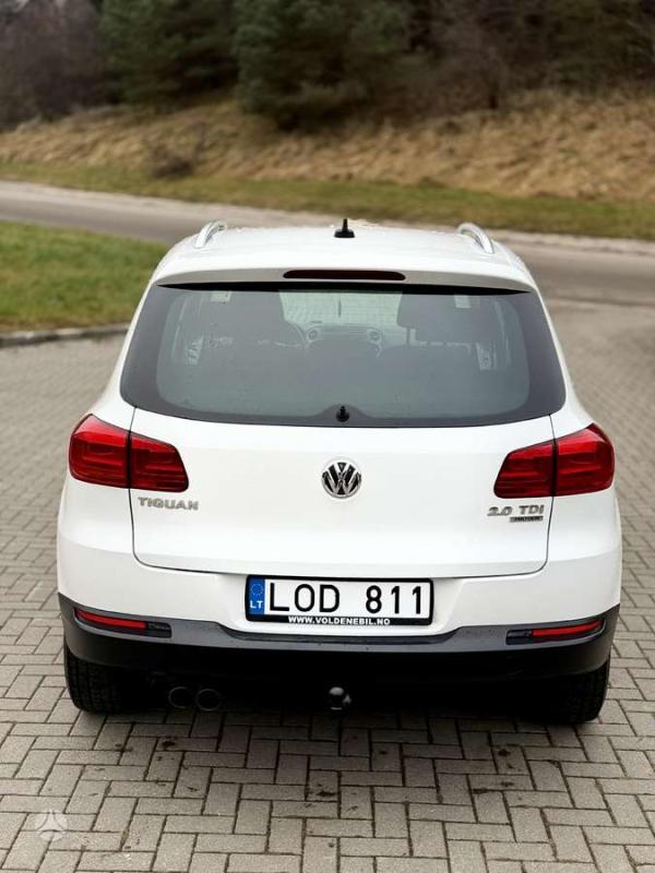 Balts Volkswagen Tiguan 2013 Viļņa, ar dzinēja tilpumu 2.00 L un nobraukumu 290 tūkst. km par 7400 €, foto 6 vietnē AUTOMOTO.COM.LV