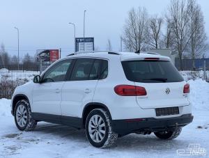 White Volkswagen Tiguan 2013 in Taurage, with an engine capacity of 2.00 L and mileage of 271 thousand km for 8200 €, photo 9 on AUTOMOTO.COM.LV