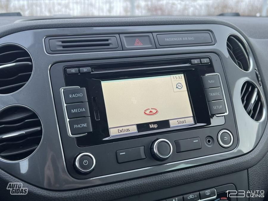 White Volkswagen Tiguan 2013 in Taurage, with an engine capacity of 2.00 L and mileage of 271 thousand km for 8200 €, photo 18 on AUTOMOTO.COM.LV