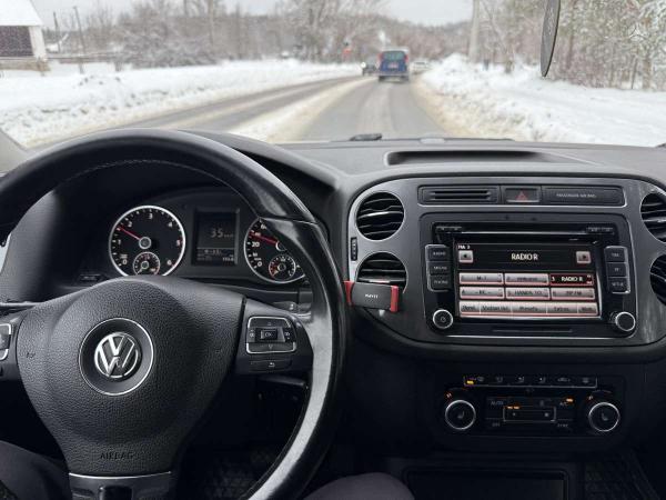 Balts Volkswagen Tiguan 2013 Viļņa, ar dzinēja tilpumu 2.00 L un nobraukumu 291 tūkst. km par 6900 €, foto 8 vietnē AUTOMOTO.COM.LV