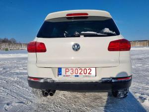 White Volkswagen Tiguan 2013 in Siauliai, with an engine capacity of 1.97 L and mileage of 234 thousand km for 9200 €, photo 10 on AUTOMOTO.COM.LV