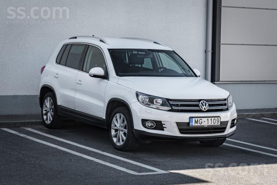 White Volkswagen Tiguan 2013 in Riga, with an engine capacity of 2.00 L and mileage of 0 thousand km for 6990 €, photo 4 on AUTOMOTO.COM.LV