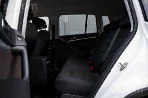 White Volkswagen Tiguan 2013 in Riga, with an engine capacity of 2.00 L and mileage of 0 thousand km for 6990 €, photo 10 on AUTOMOTO.COM.LV
