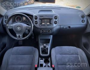 White Volkswagen Tiguan 2013 in Riga, with an engine capacity of 1.40 L and mileage of 235 thousand km for 7990 €, photo 9 on AUTOMOTO.COM.LV