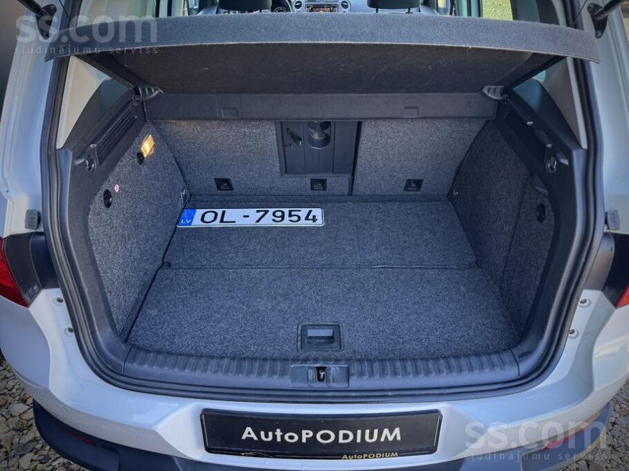 White Volkswagen Tiguan 2013 in Riga, with an engine capacity of 1.40 L and mileage of 235 thousand km for 7990 €, photo 27 on AUTOMOTO.COM.LV