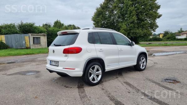 Balts Volkswagen Tiguan 2013 Ogre, ar dzinēja tilpumu 2.00 L un nobraukumu 0 tūkst. km par 7970 €, foto 5 vietnē AUTOMOTO.COM.LV