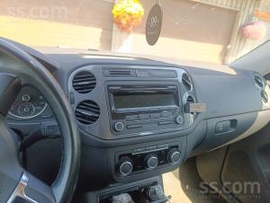Balts Volkswagen Tiguan 2013 Tukums, ar dzinēja tilpumu 1.40 L un nobraukumu 255 tūkst. km par 6500 €, foto 9 vietnē AUTOMOTO.COM.LV