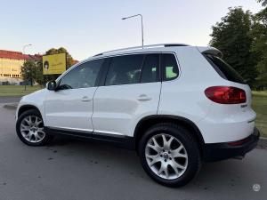 White Volkswagen Tiguan 2013 in Kaunas, with an engine capacity of 1.97 L and mileage of 323 thousand km for 7950 €, photo 19 on AUTOMOTO.COM.LV