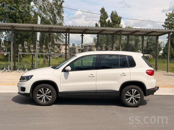 Balts Volkswagen Tiguan 2013 Rīga, ar dzinēja tilpumu 2.00 L un nobraukumu 254 tūkst. km par 9400 €, foto 4 vietnē AUTOMOTO.COM.LV