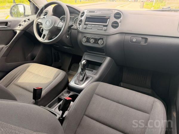 Balts Volkswagen Tiguan 2013 Rīga, ar dzinēja tilpumu 2.00 L un nobraukumu 254 tūkst. km par 9400 €, foto 10 vietnē AUTOMOTO.COM.LV