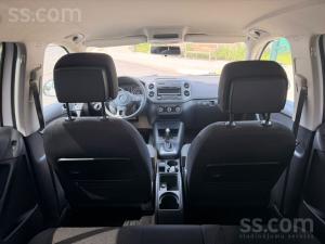 Balts Volkswagen Tiguan 2013 Rīga, ar dzinēja tilpumu 2.00 L un nobraukumu 254 tūkst. km par 9400 €, foto 13 vietnē AUTOMOTO.COM.LV