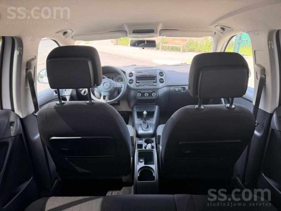 Balts Volkswagen Tiguan 2013 Rīga, ar dzinēja tilpumu 2.00 L un nobraukumu 254 tūkst. km par 9400 €, foto 13 vietnē AUTOMOTO.COM.LV